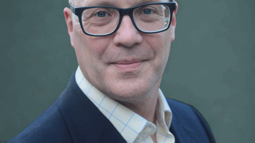 Eric Power - Leo Berwick